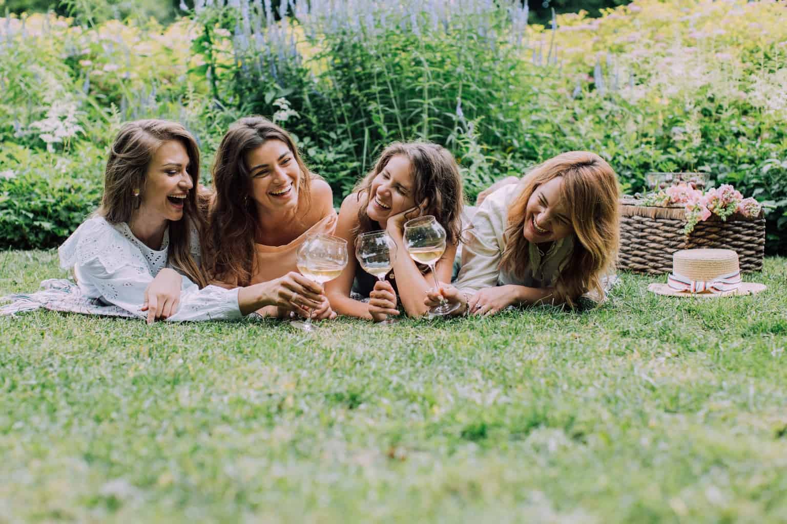 52 Questions To Ask A Girl - Make Colorful And Awesome Friendships